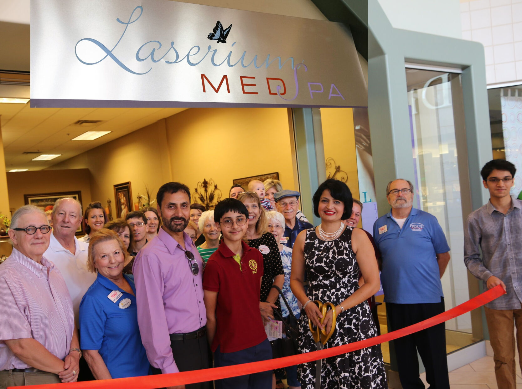 Two new businesses at Prescott Gateway Mall | Business | dcourier.com