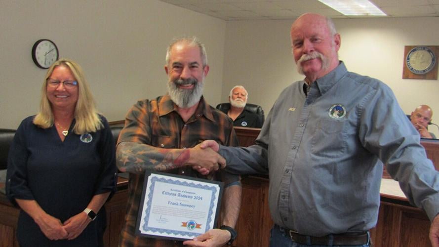 20 residents graduate from town Citizens Academy | News | dcourier.com