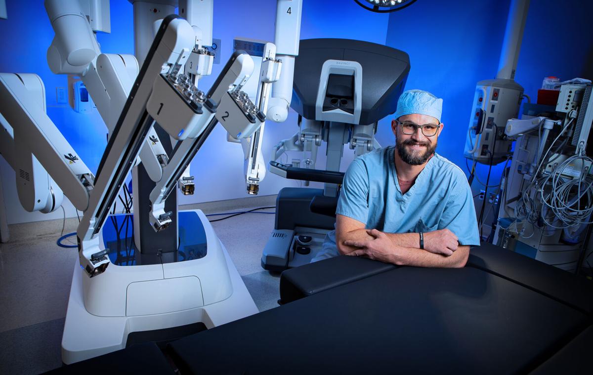Dignity Health YRMC’s new surgeon trained in robotics-assisted surgery ...