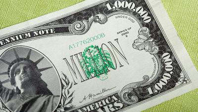 Nebraska man tries to open bank account with fake $1M bill | Odd ...