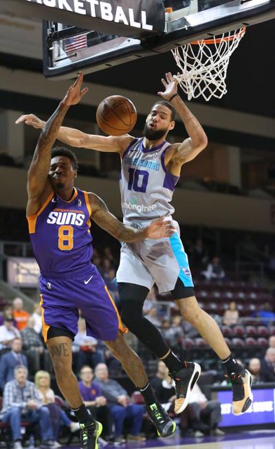 Daxter Miles Jr. powers NAZ Suns to win on his birthday | Sports ...