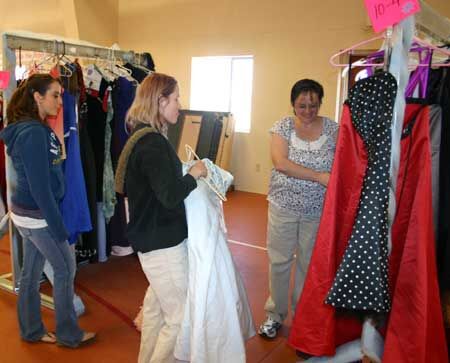 Photo Gallery: Primping for Prom | Photo Galleries | dcourier.com