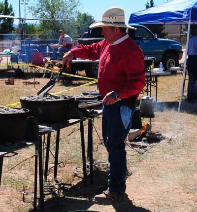 Photo Gallery: Dutch Oven Cook-Off draws top chefs | Photo Galleries ...
