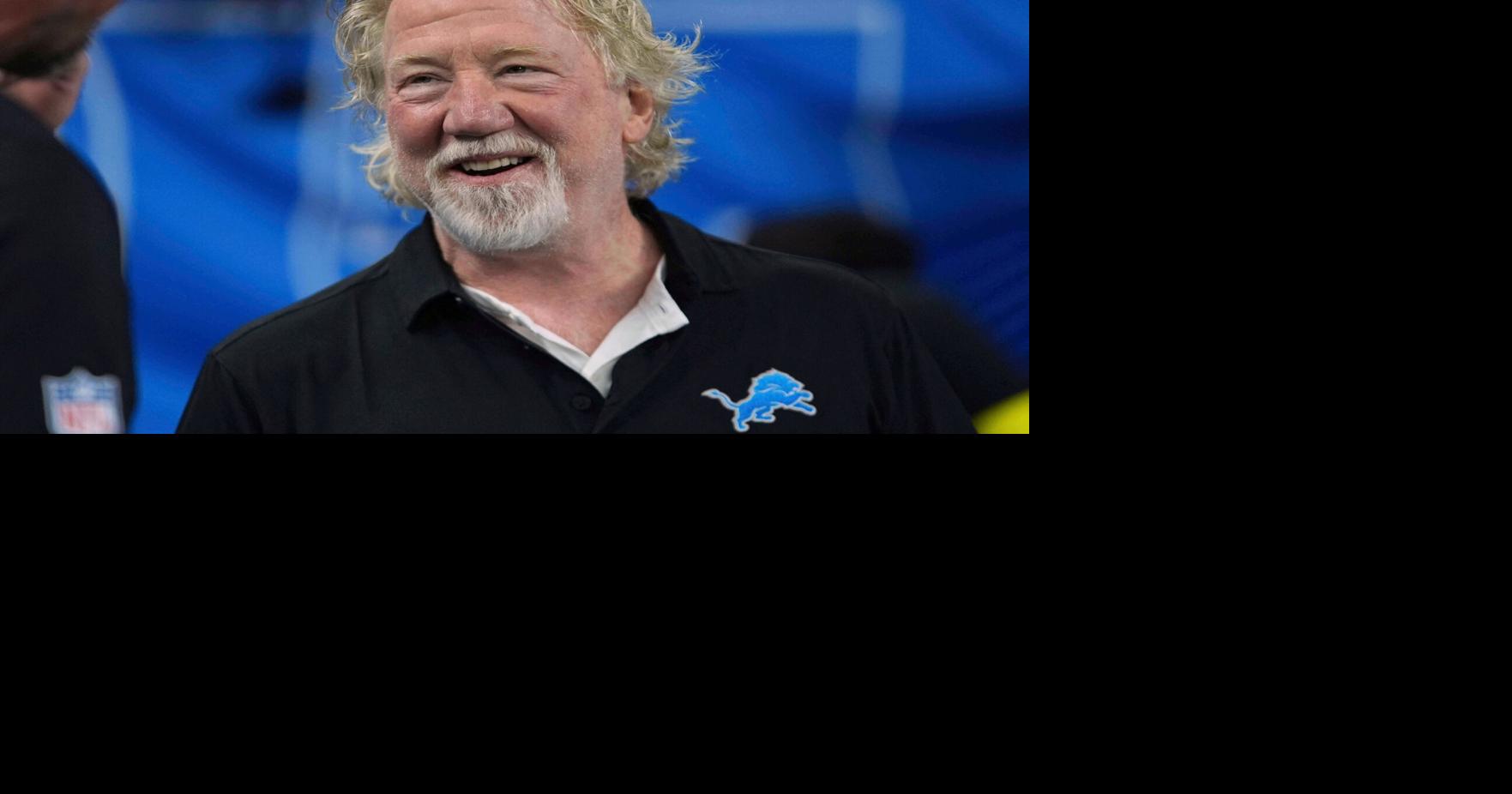 Director Timothy Busfield turns himself in to face child sex abuse ...