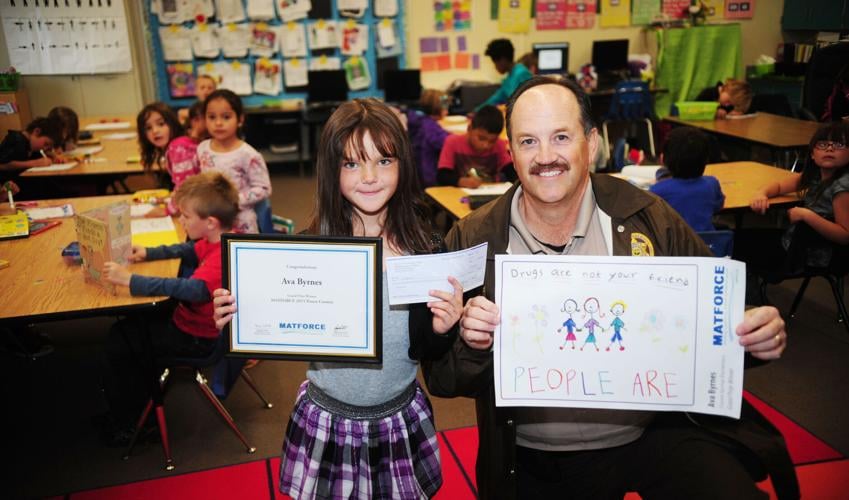 YCSO deputy engages children with entertaining messages that could save ... YCSO deputy engages children with entertaining messages that could save ...