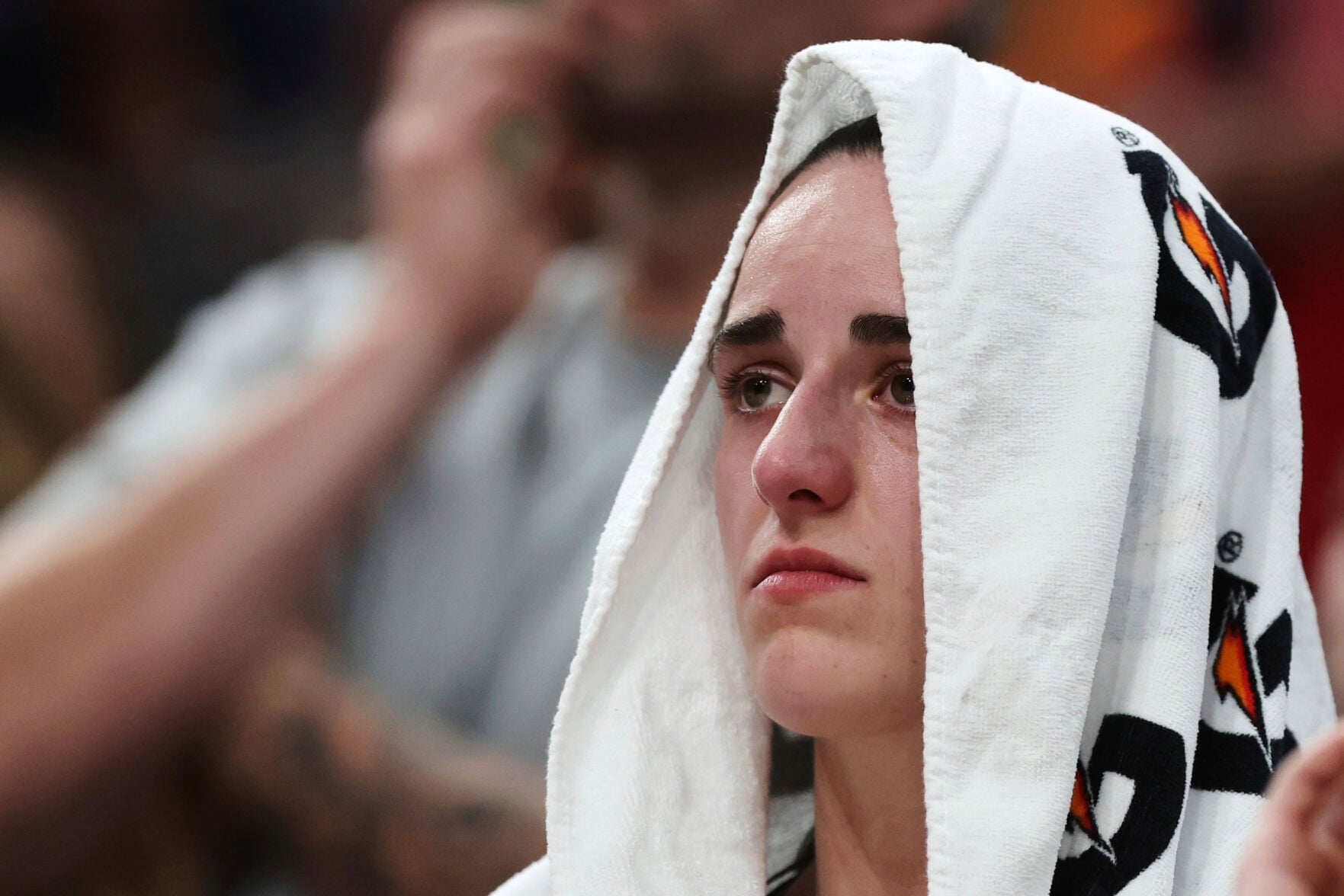 Caitlin Clark scores 24, Kelsey Mitchell adds 22; Fever beat Mercury 86 ...