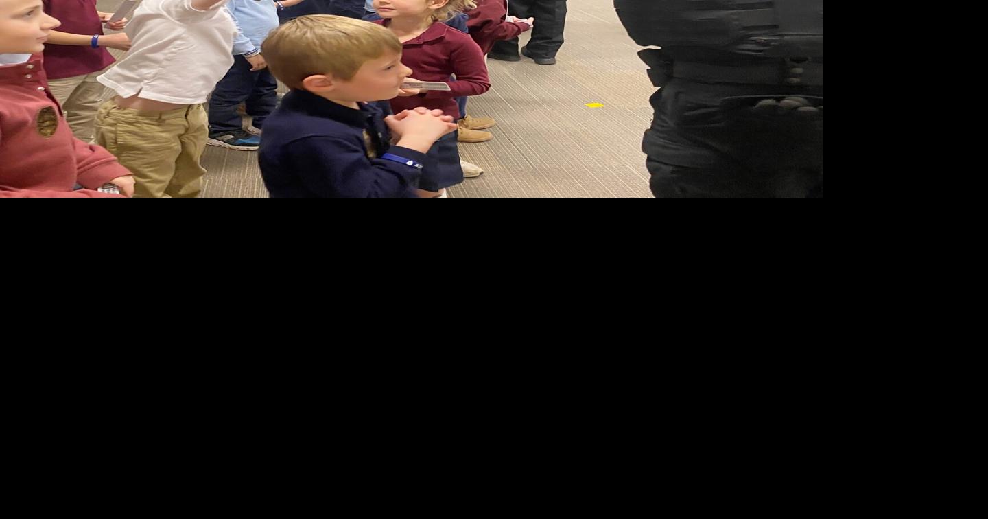 Trinity School students regale Prescott Valley Police with carols ...