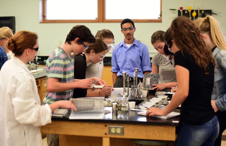 New teacher brings passion for science, basketball to Prescott High ...