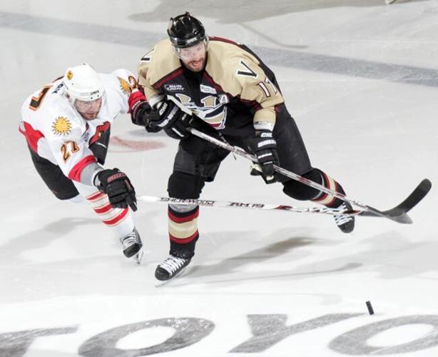 Game 2 CHL Finals Arizona Sundogs vs Colorado Eagles May 3, 2008 ...