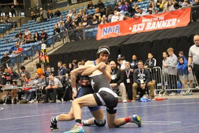 Five wrestlers place at Roadrunner Open | Sports | dcourier.com