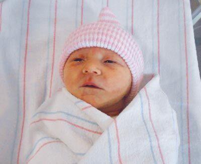 Birth: Anna Bea Hippenstiel | Life | dcourier.com