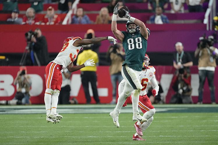 Mahomes, Chiefs beat Eagles 38-35 in Super Bowl | Sports | dcourier.com