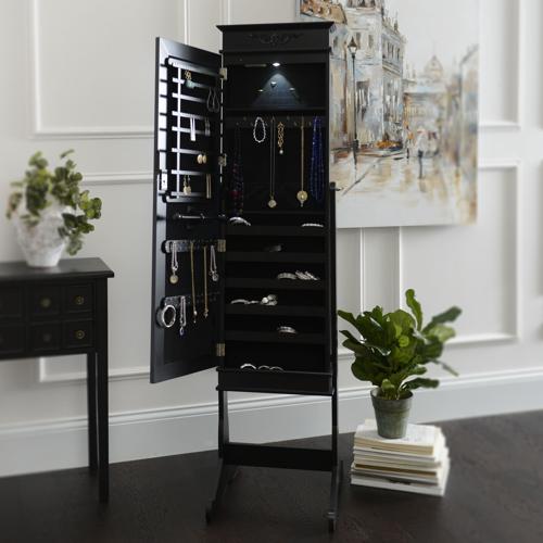 Overstuffed jewelry box? Try a ‘detox’ | Features | dcourier.com