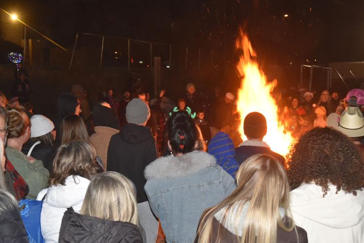 Prescott kicks off 2025 holiday season with Holiday Light Parade ...