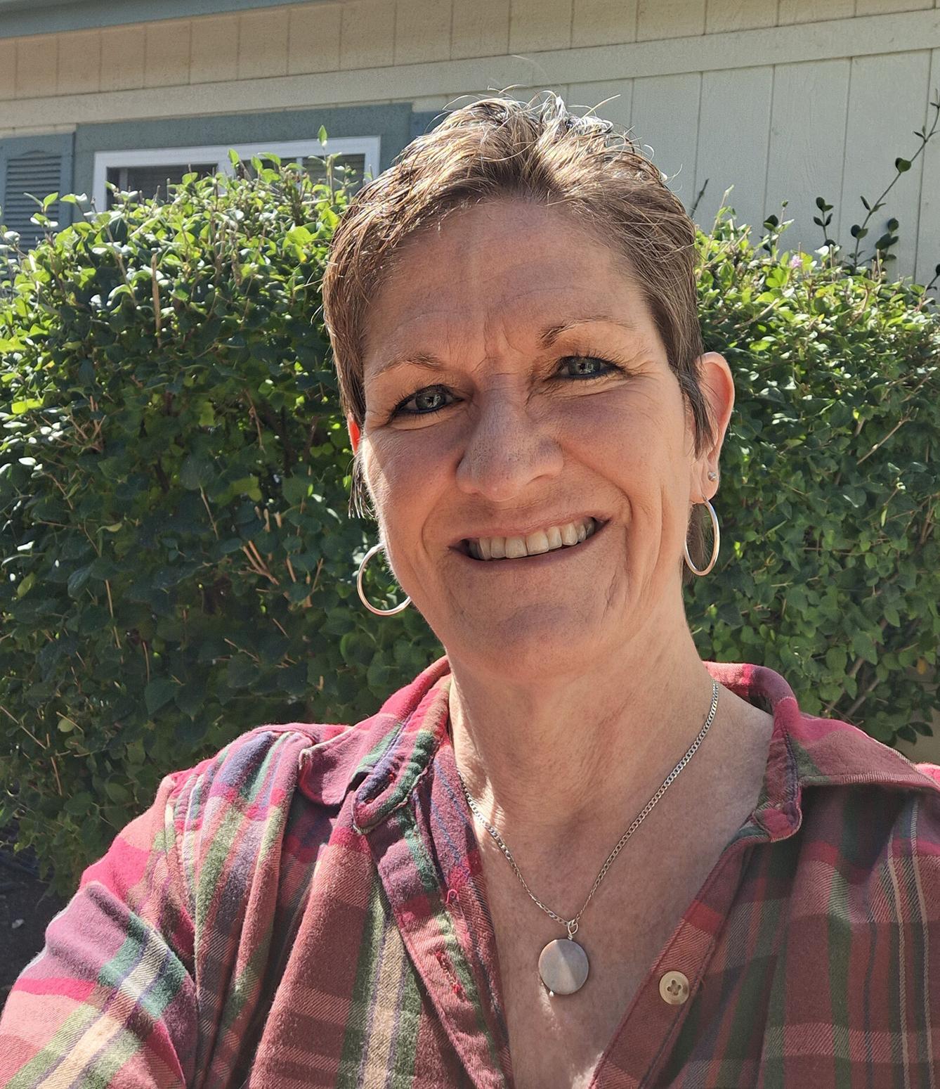 Breast Cancer survivor: Julie Busch | Features | dcourier.com