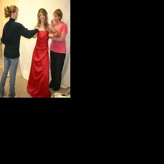 Photo Gallery: Primping for Prom | Photo Galleries | dcourier.com