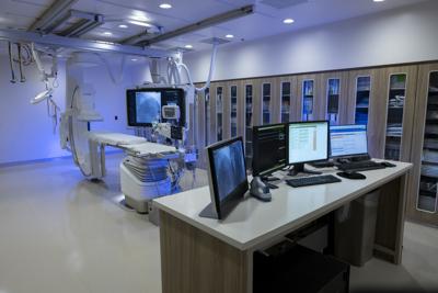 YRMC’s new cardiac cath lab a first in Western US | News | dcourier.com