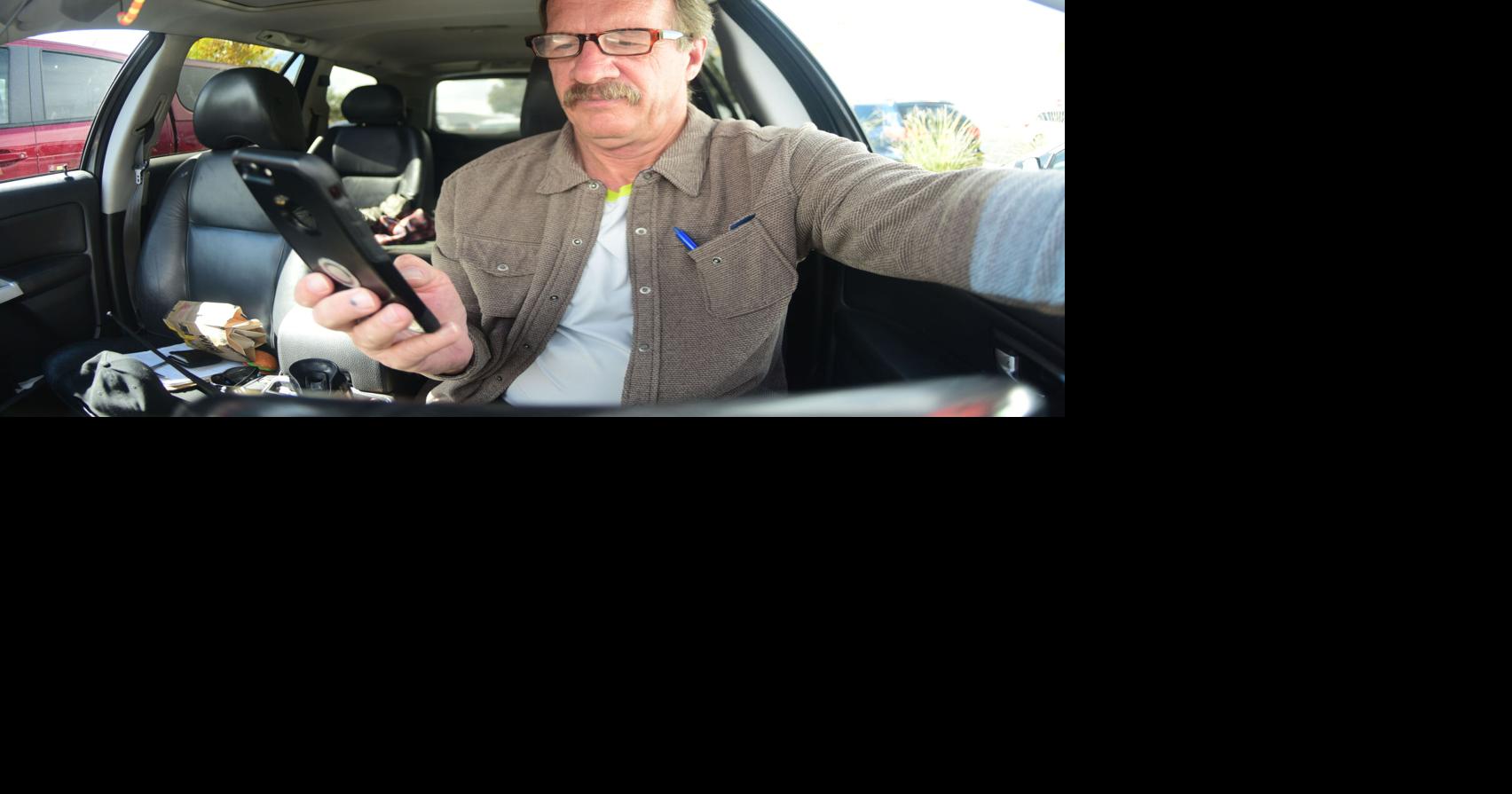 Ban on hand-held cellphone use while driving gets unanimous OK from ...