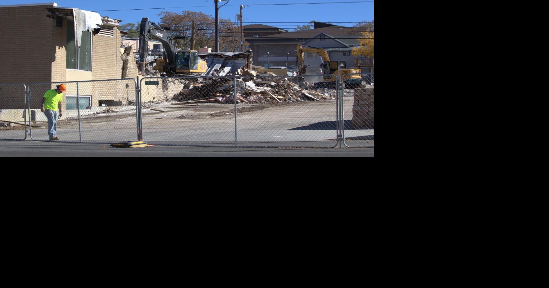 Old City Hall demolition begins | News | dcourier.com