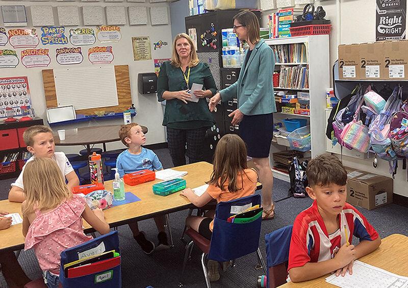 APS offering grants to Arizona teachers through ‘Supply My Class’ program | Life | dcourier.com