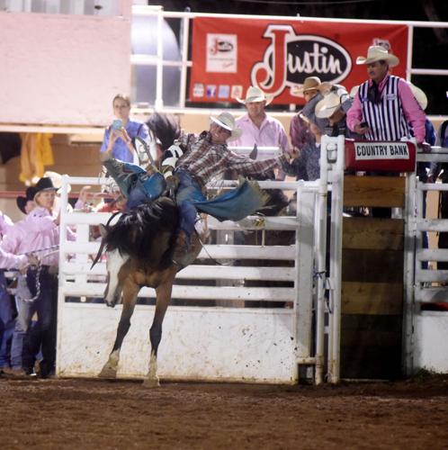 Veteran bareback rider Heath Ford inspires on pro rodeo circuit ...
