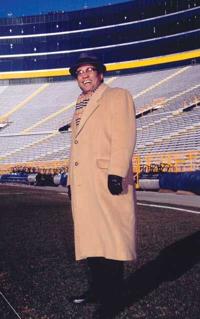 VINCE: John Pinero's one-man show brings legendary coach to life ...