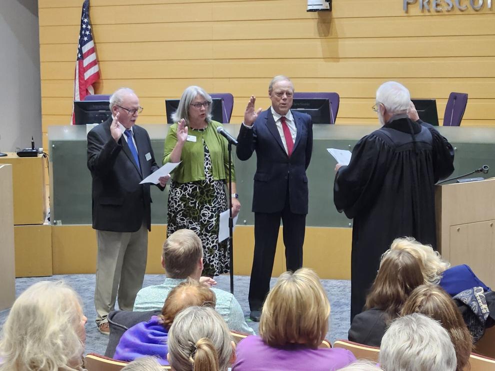 Newest Prescott Valley Town Council members get sworn in, assume their ...