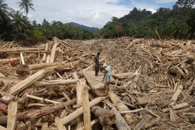 More than 1,300 dead from floods in Indonesia, Sri Lanka and Thailand ...