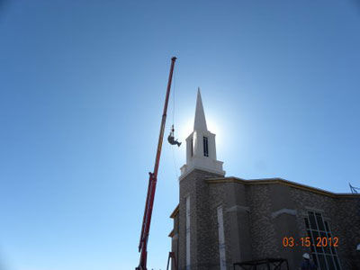 Photo Gallery: LDS church steeple-raising | Photo Galleries | dcourier.com