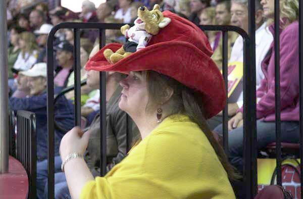 Arizona Sundogs home opener, Oct. 20, 2007 | Photo Galleries | dcourier.com