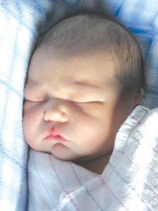 Birth: Joshua Matthew Reveles | Life | dcourier.com