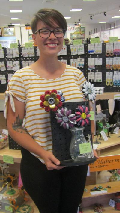 Chino Valley ‘trash artist’ finds beauty in recycled materials | News ...