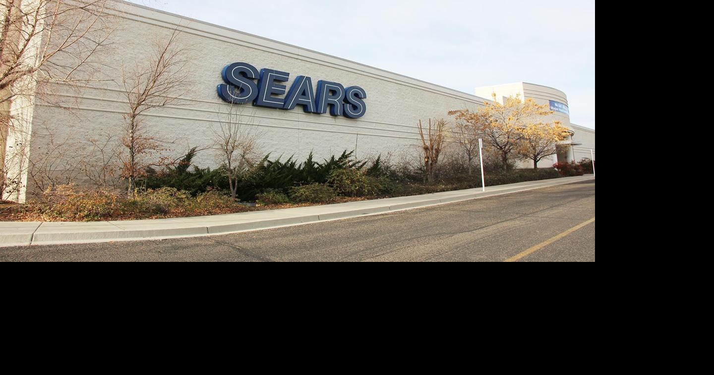 Prescott-based Espire Sports buys Sears building at Gateway Mall for ...
