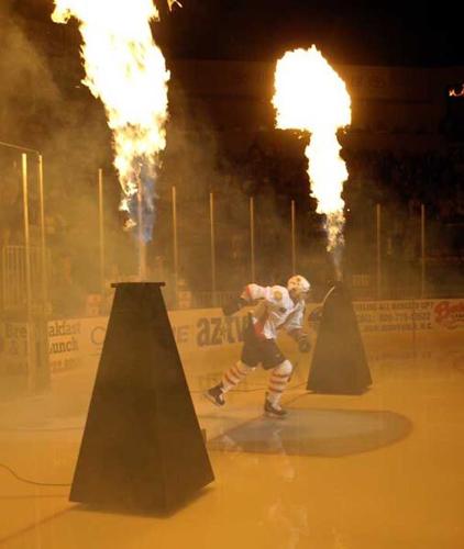 Arizona Sundogs home opener, Oct. 20, 2007 | Photo Galleries | dcourier.com