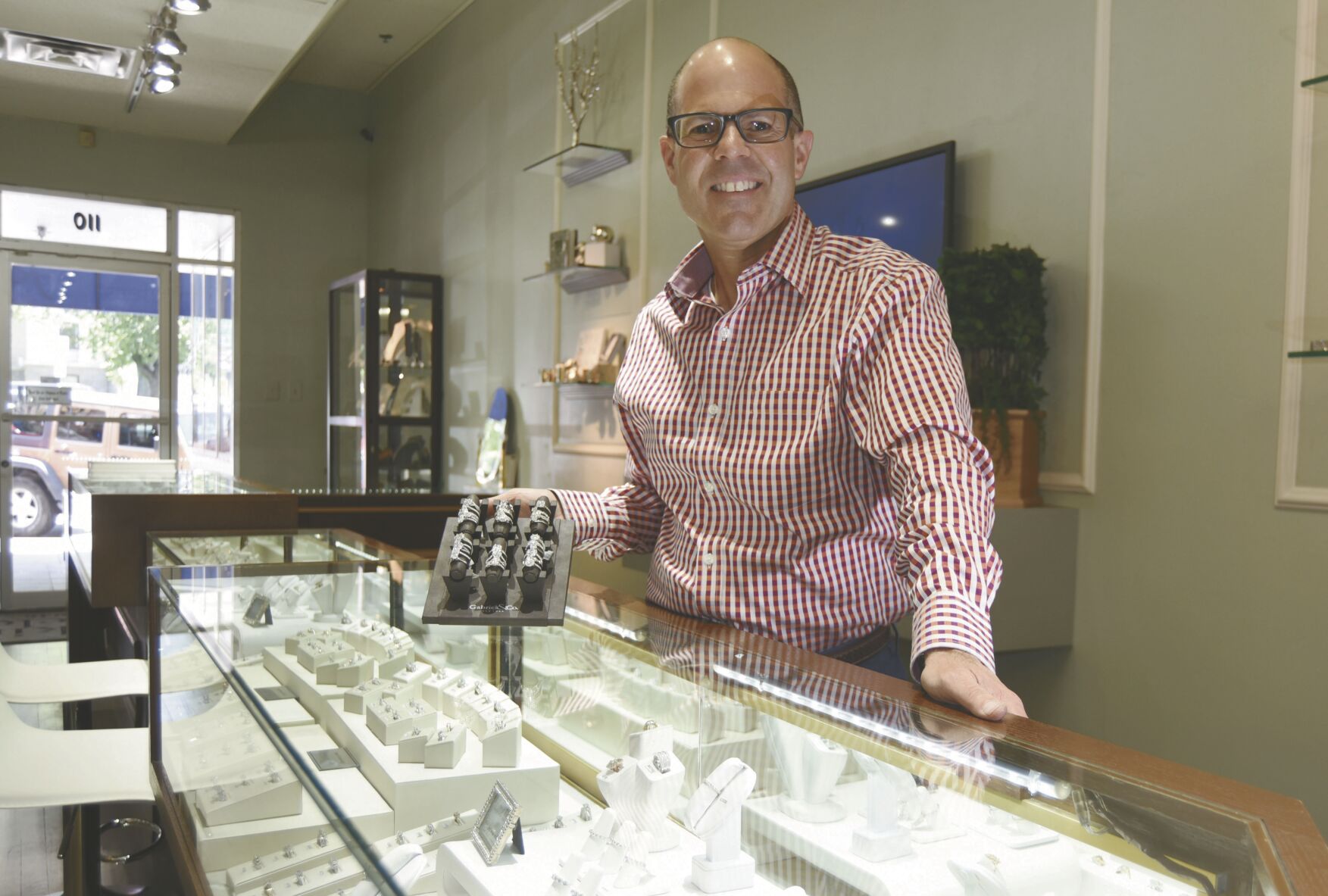 LEADERS & ENTREPRENEURS: Greg Raskin of Raskin’s Jewelers | Business ...