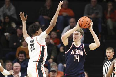 Jordan Pope hits 3-pointer at buzzer, Oregon State beats No. 9 Arizona ...