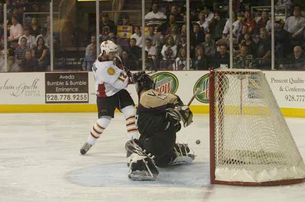 Arizona Sundogs home opener, Oct. 20, 2007 | Photo Galleries | dcourier.com