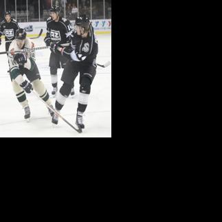 10 straight shutout periods for surging Sundogs | Sports | dcourier.com