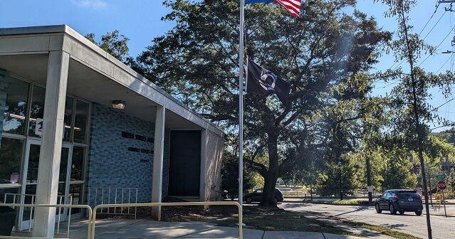 UPDATE: Avondale Estates Post Office flag was upside down for three ...