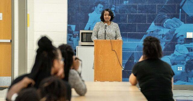 Decatur School Board approves superintendent contract | Decatur ...