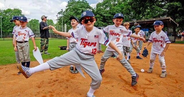 (PHOTOS) The 2025 Decatur Baseball Opening Day Parade | Decatur ...