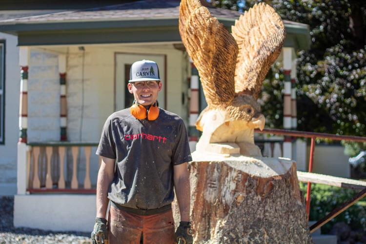 Cedaredge residence receives visit from Nate Cochran, custom carver ...
