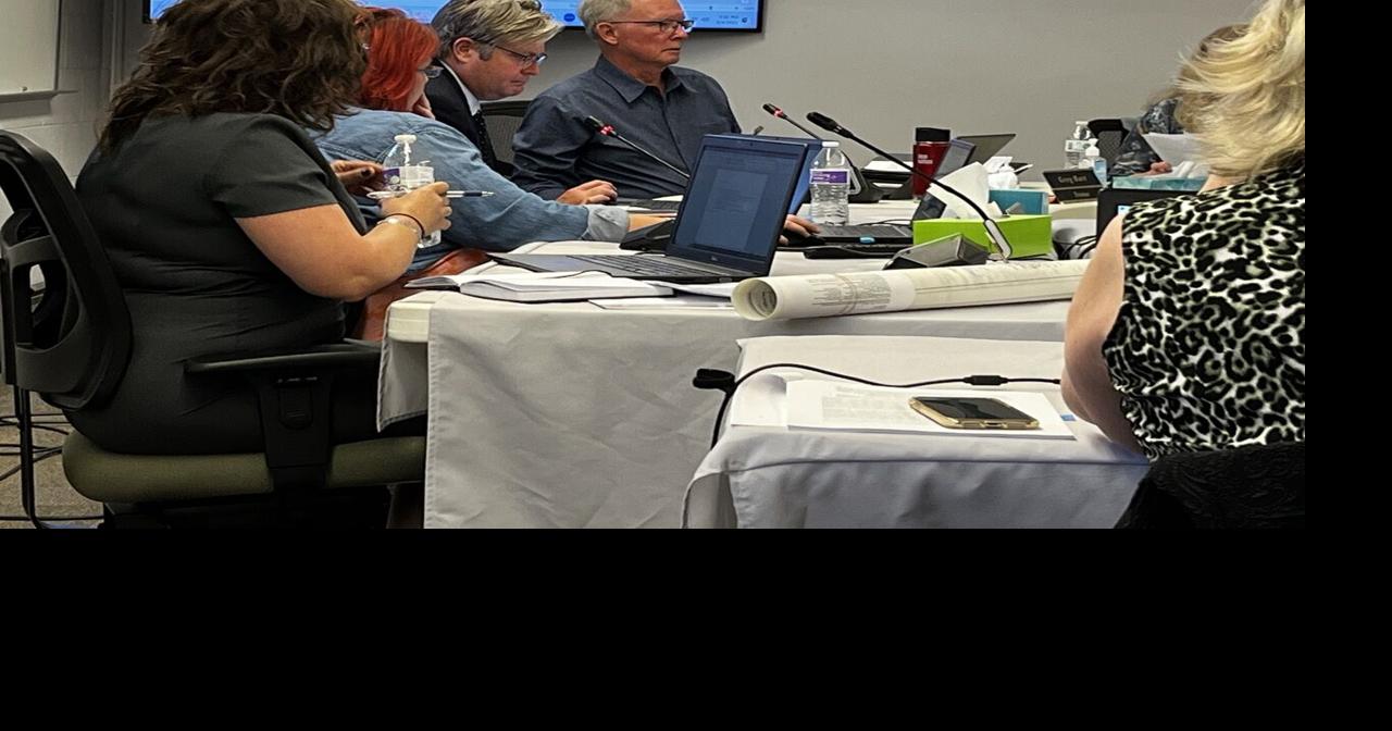 Cedaredge administrator, department heads push for significant pay ...