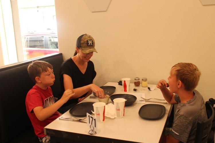 Todd family opens second restaurant in Hotchkiss: T Bracket Pizza ...