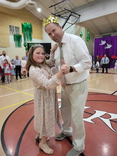 Wizard of Oz Daddy/Daughter Dance proves to be a party ...