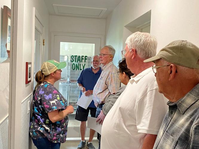 Surface Creek trustees visit animal shelter | News ...
