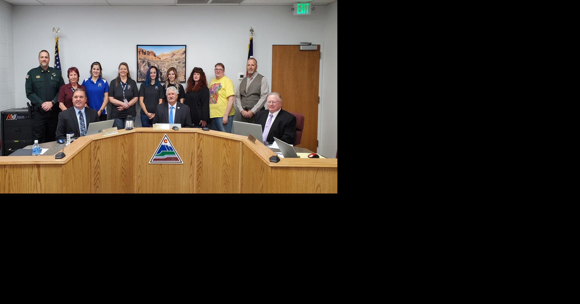 Delta County 911 dispatchers receive first responder status | News ...