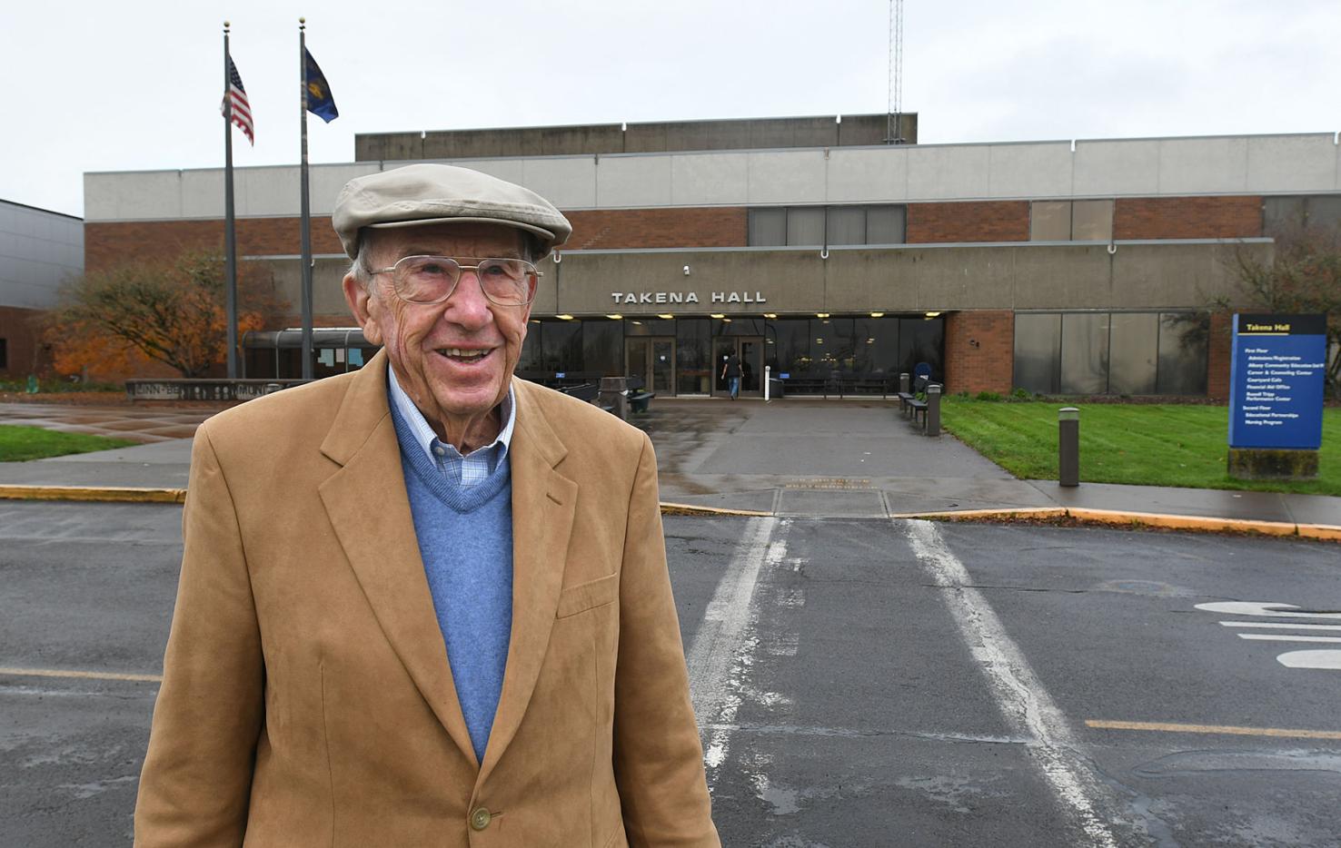 Former Albany mayor and Linn-Benton founder Russ Tripp dies