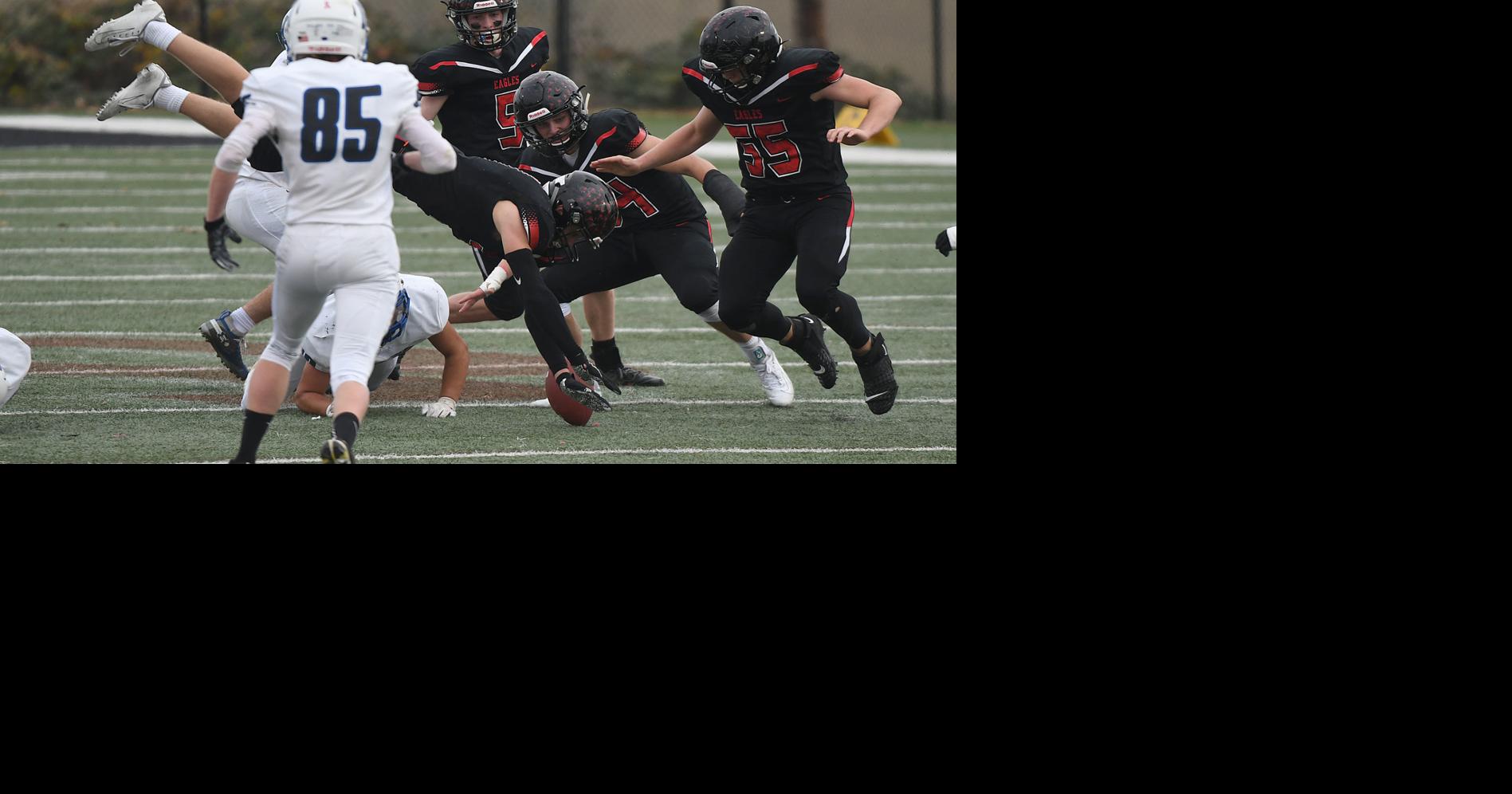 Gallery: Santiam Christian defeats Nyssa in football playoff