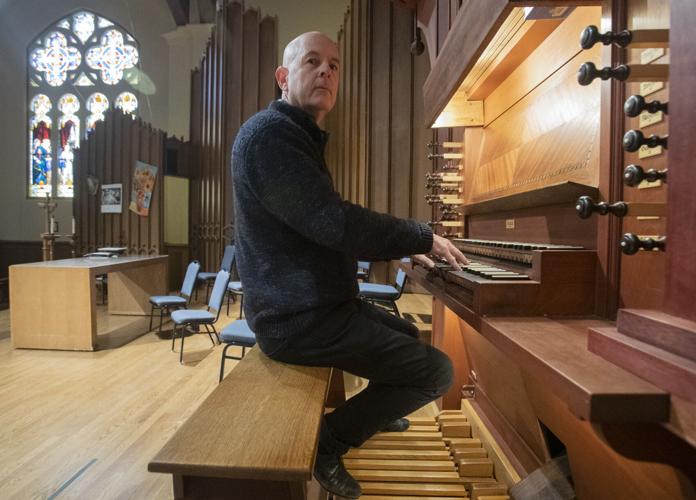 Oregon organist organizes organ restoration